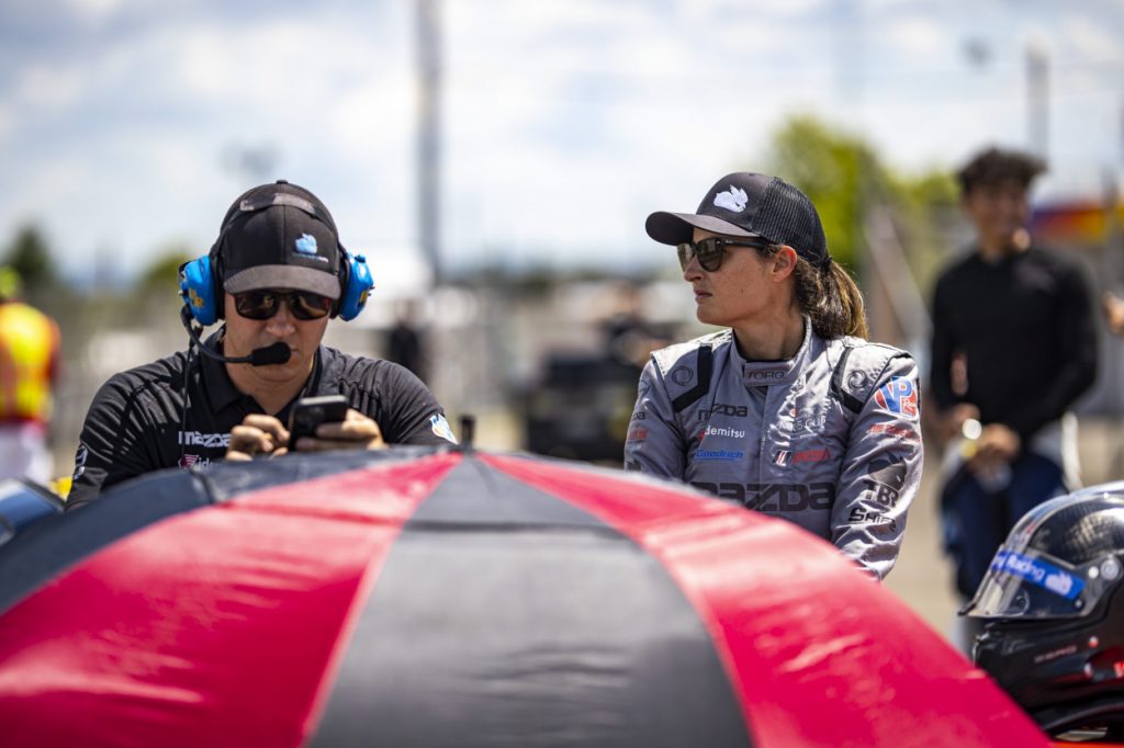 Laura Hayes | Mazda Mx5 Cup - Shift Up Now