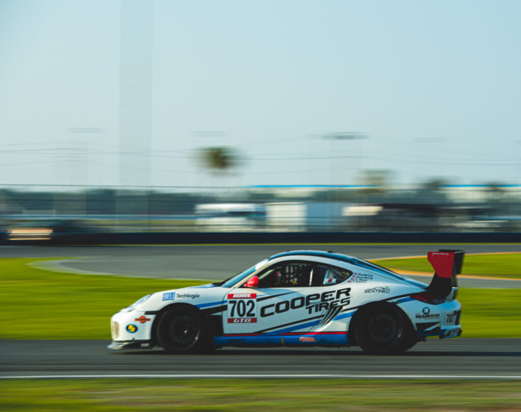 Round 3 Racing | Bell Techlogix 2023 - Shift Up Now