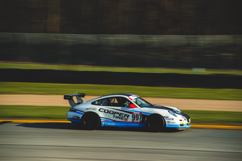 Round 3 Racing | Bell Techlogix 2023 - Shift Up Now